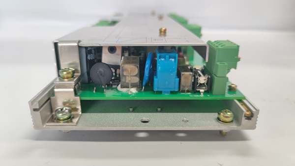 ABB 3HB002483R0001 | Tmax T7 塑壳断路器 PR222/PD 电子脱扣单元（含接地故障保护） - 山西鑫业达