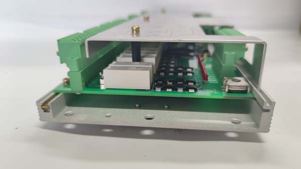 ABB 3HB002483R0001 | Tmax T7 塑壳断路器 PR222/PD 电子脱扣单元（含接地故障保护） - 山西鑫业达